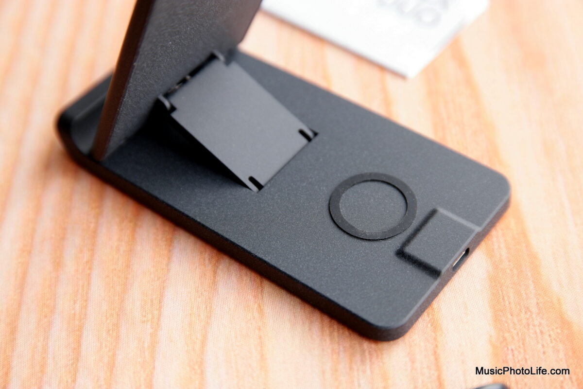 Vertex Duo Review: Dual Wireless Charger - Compact, Lightweight