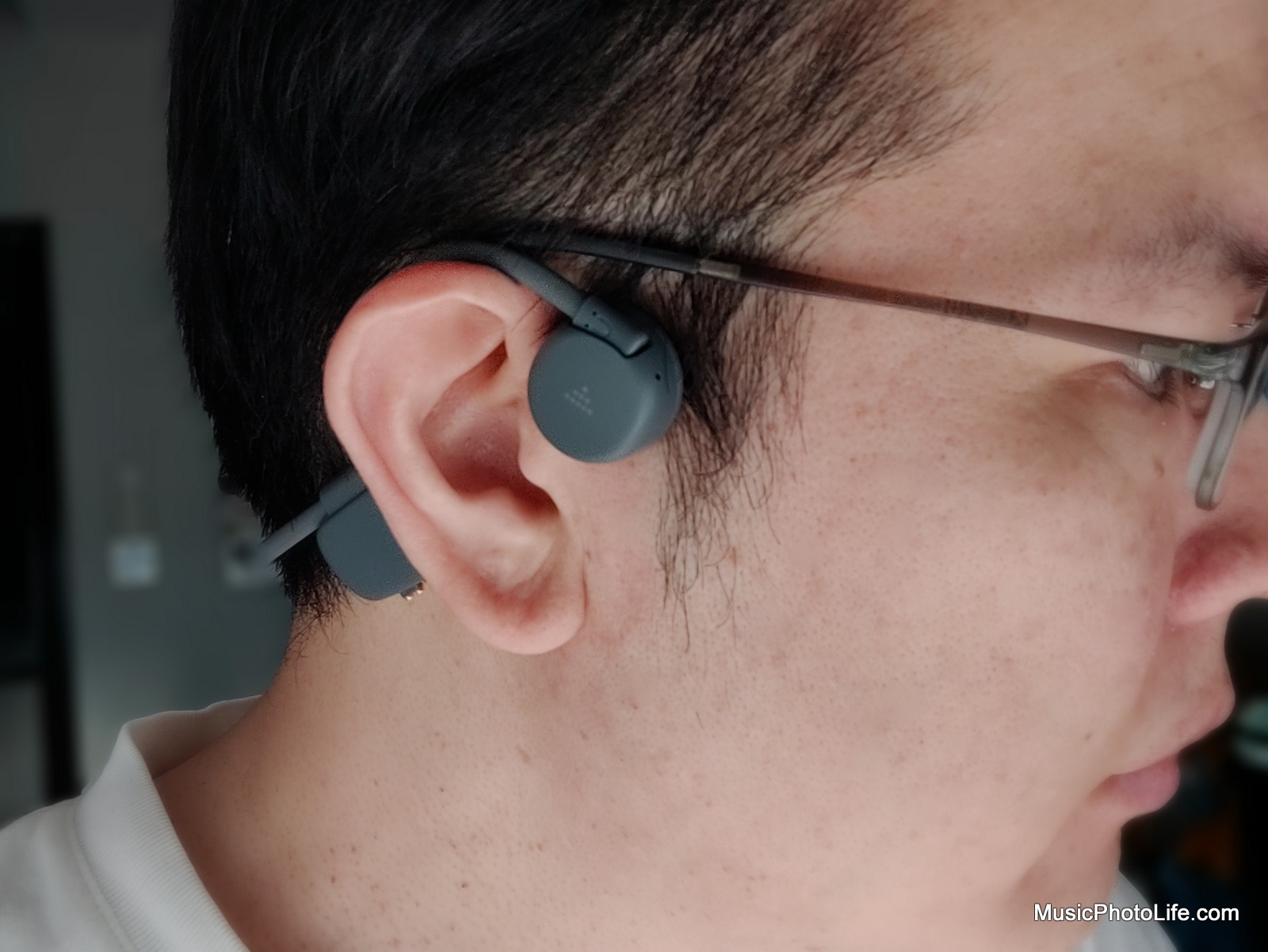 myFirst Headphones BC Wireless Review: Bone Conduction Headset for Kids